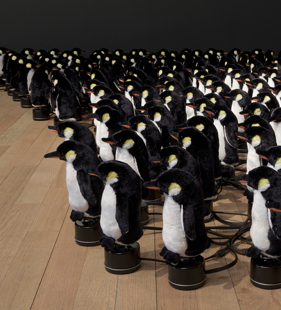 Daniel Rozin, Penguins mirror - INSIDEART