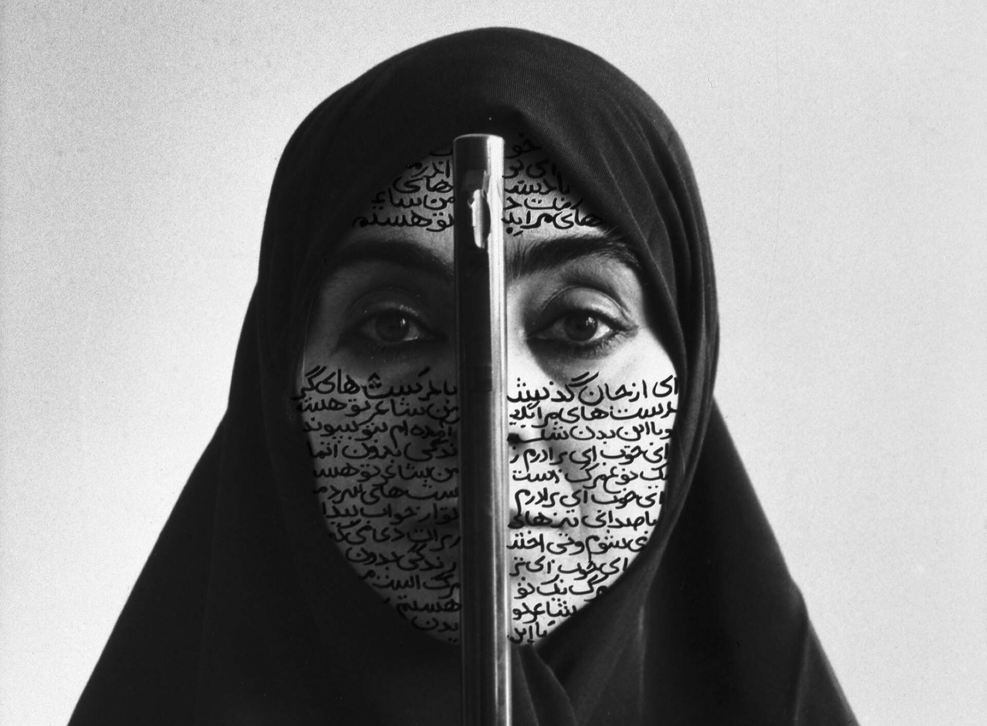 Woman Life Freedom. L'opera di Shirin Neshat per Mahsa Amini