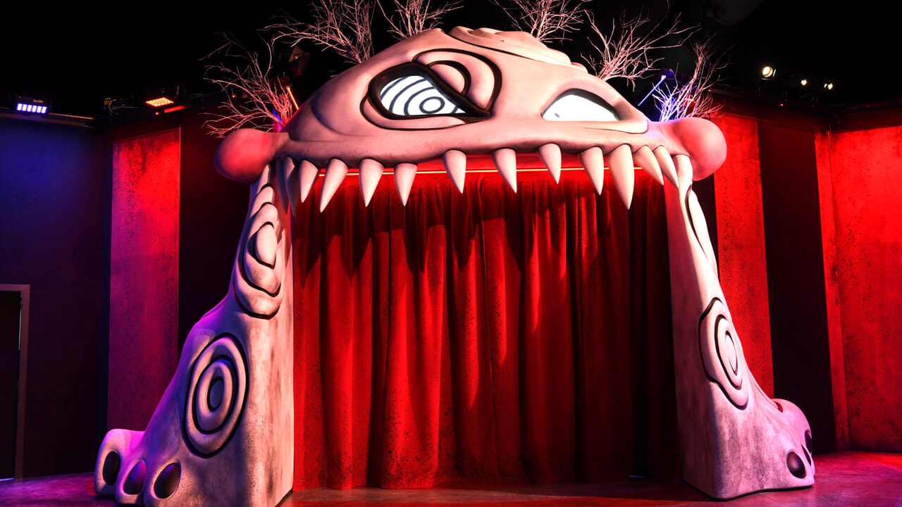 Tim Burton è arrivato con il suo labirinto alla Fabbrica del Vapore