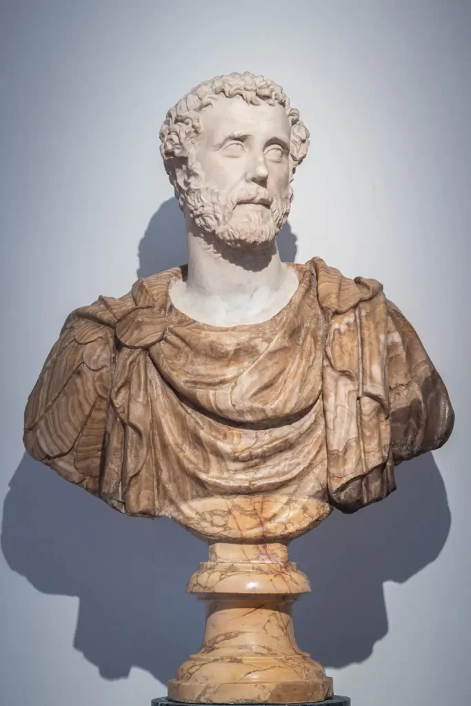 Gli antichi busti romani tornano a vegliare sul Corridoio Vasariano