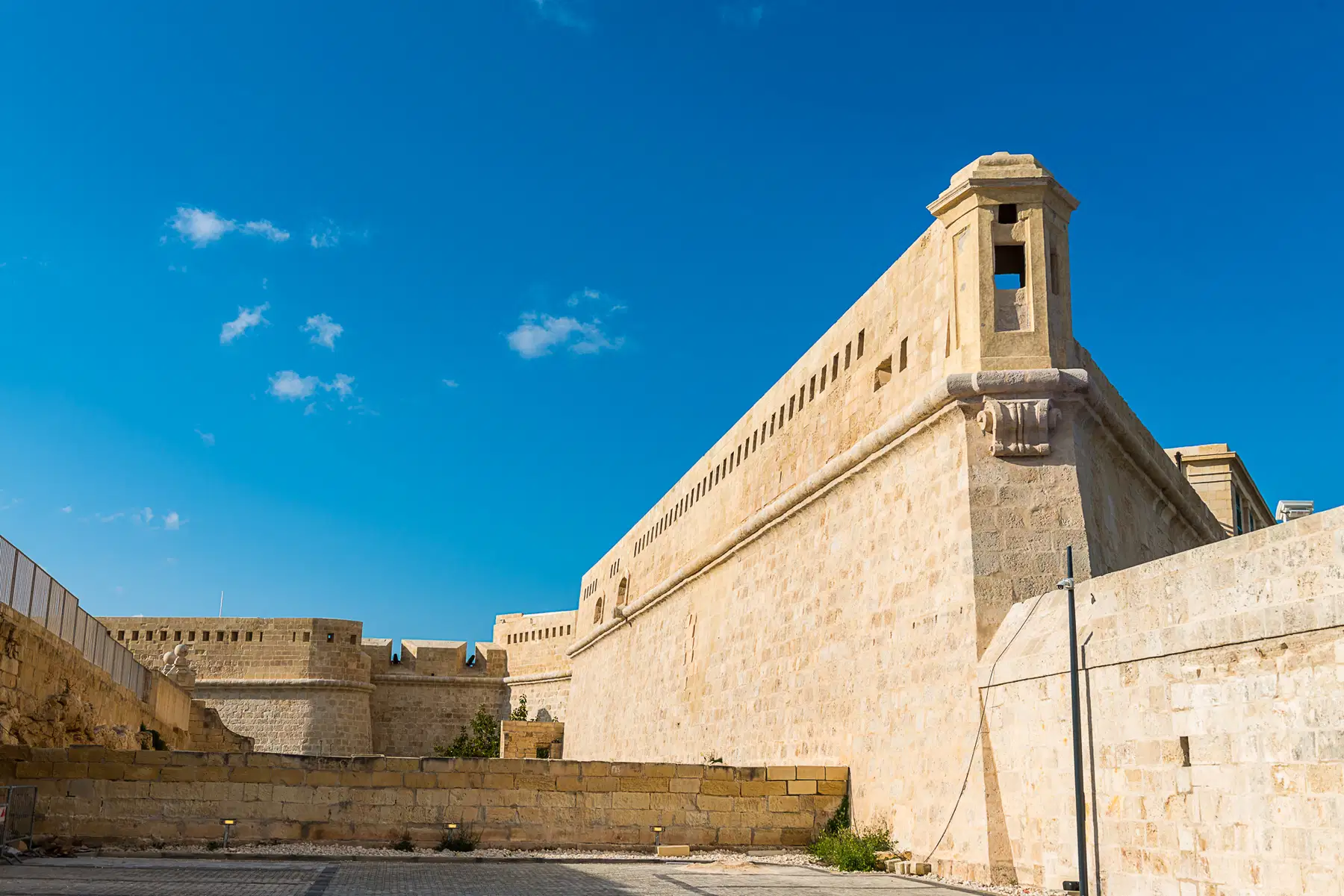 Biennale Malta 2026, l'arte contemporanea torna nell'arcipelago